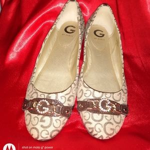 Guess | Shoes | Brown And Tan Guess Flats | Poshmark